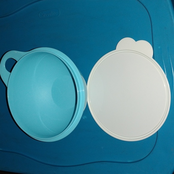 Tupperware | Kitchen | Tupperware Small Bowl 6 Cups | Poshmark